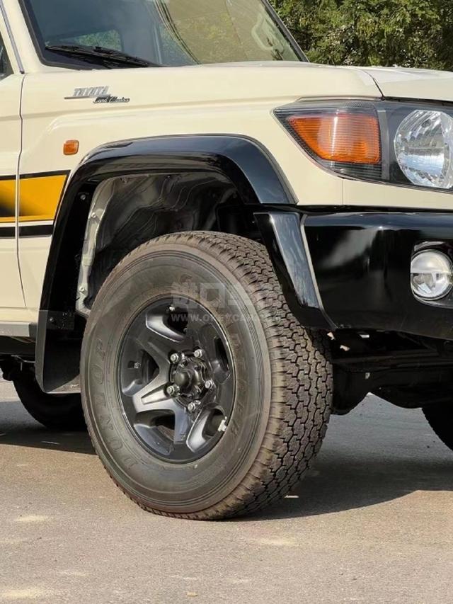 【2022款 丰田酷路泽LC71 4.0L LC71 70周年纪念版】2022款 丰田酷路泽LC71 4.0L LC71 70周年纪念版 图片 ...